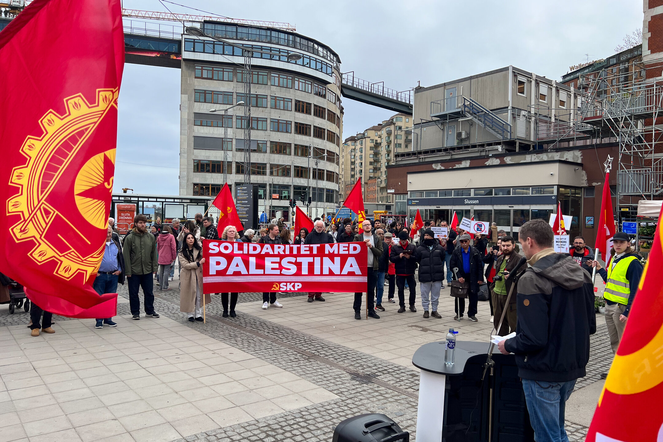 Kommunisterna firade 1 maj i Stockholm - RiktpunKt.nu